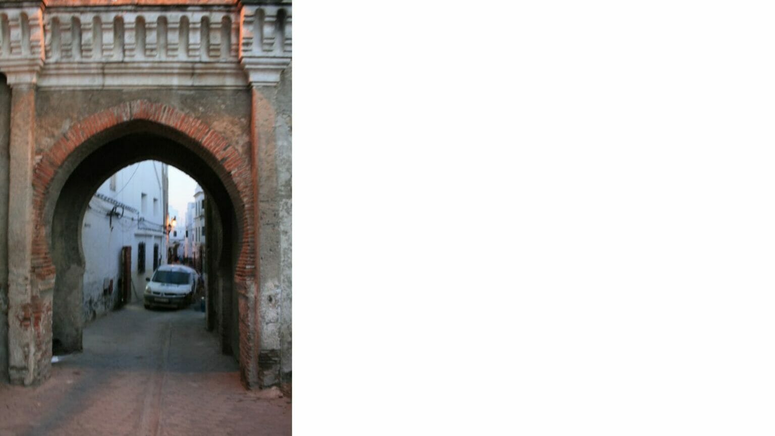 The 8 gates of the Medina of Tetouan - Visitanddo