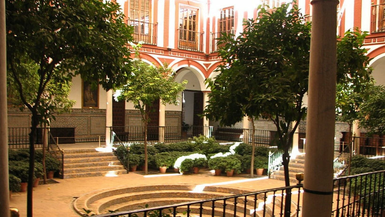 Les 10 meilleurs patios andalous de Séville - Visitanddo