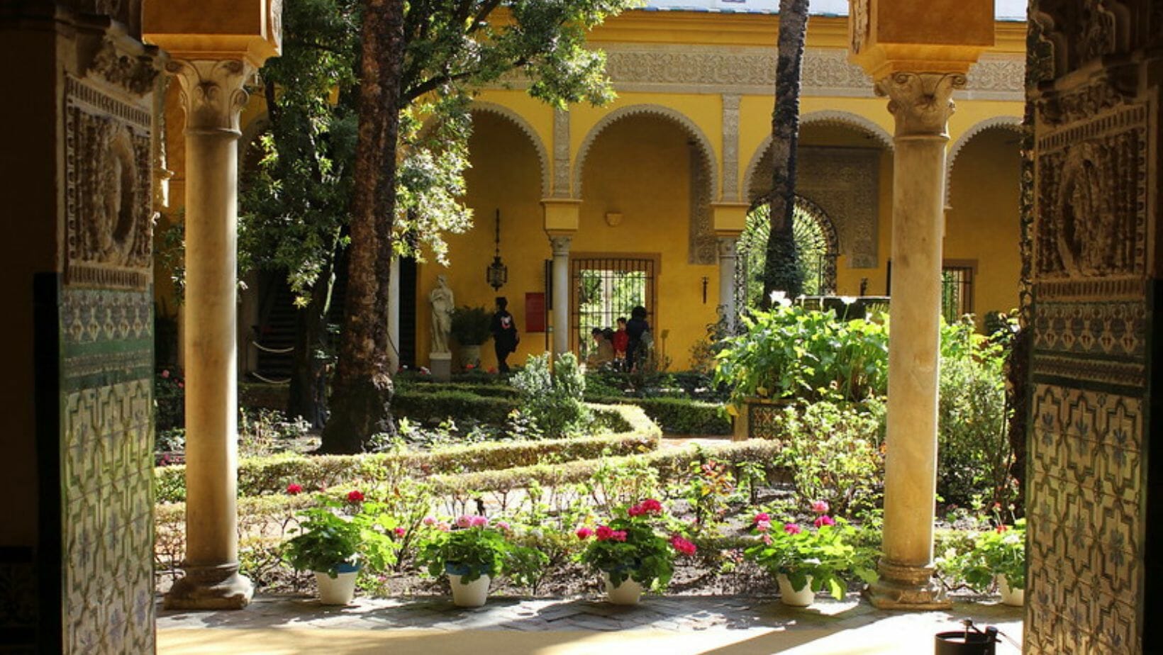 Los 10 mejores patios andaluces de Sevilla - Visitanddo